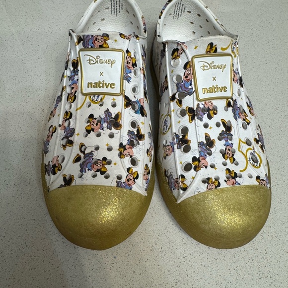 Native | Shoes | Kids Disney Native Shoes Gold And White | Poshmark